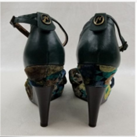 J Vincent | Shoes | J Vincent Wedge Platform Green Leather Shoes | Poshmark